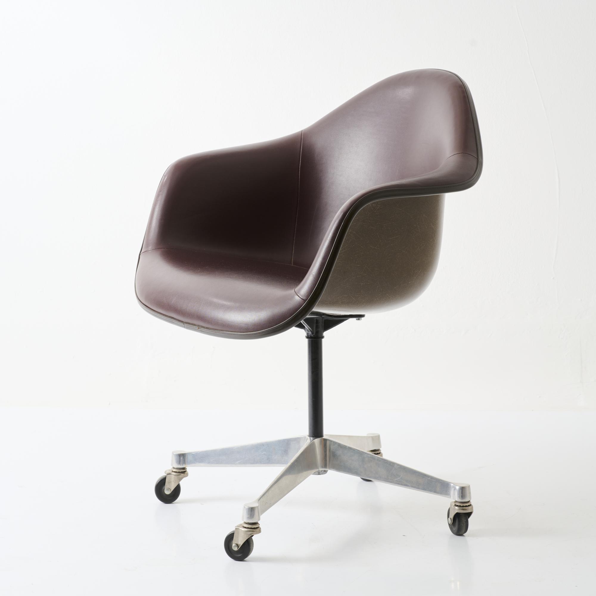Shell chair 'PAC', 1950-53 (design) – Ray Eames; Charles Eames | Lot ...