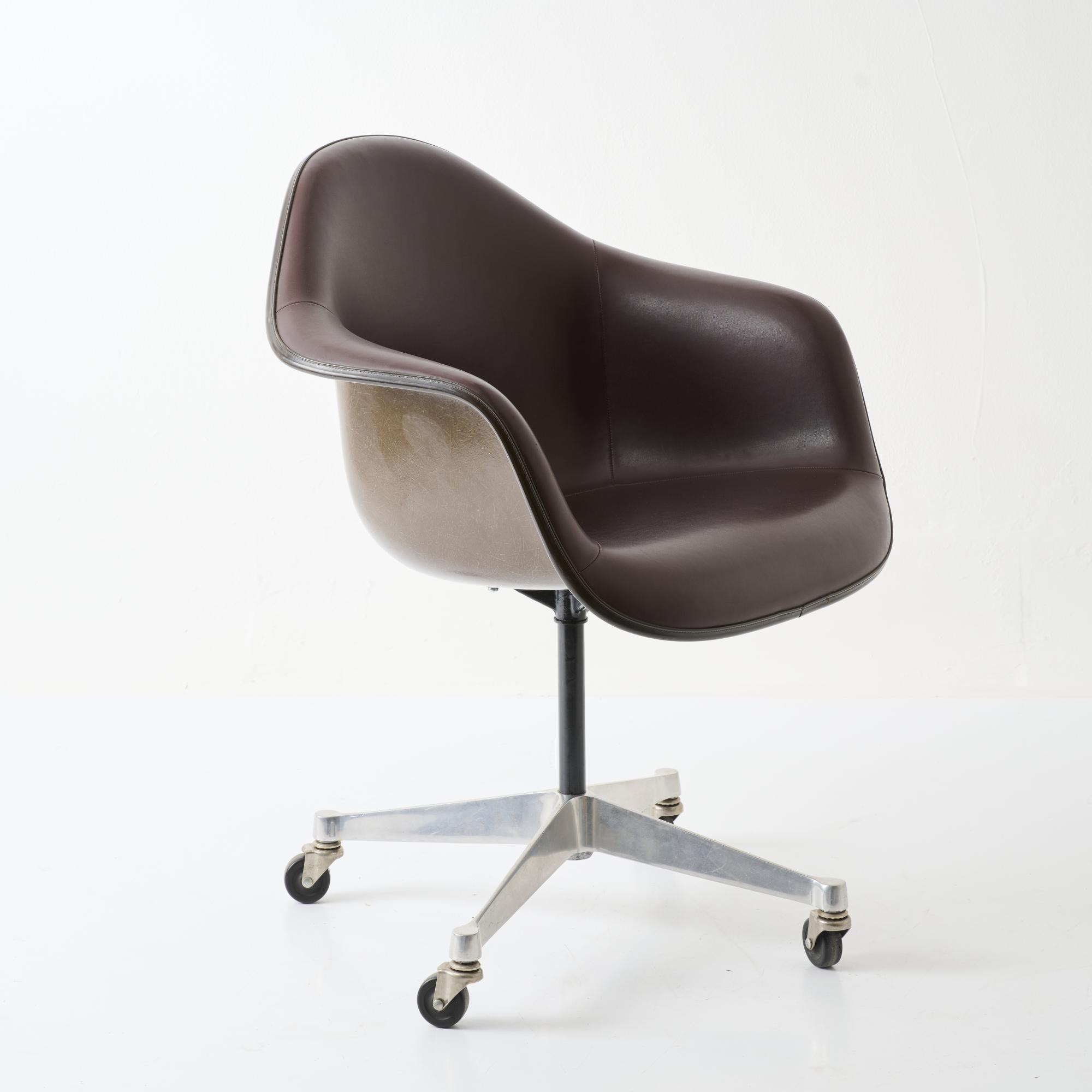 Shell chair 'PAC', 1950-53 (design) – Ray Eames; Charles Eames | Lot ...